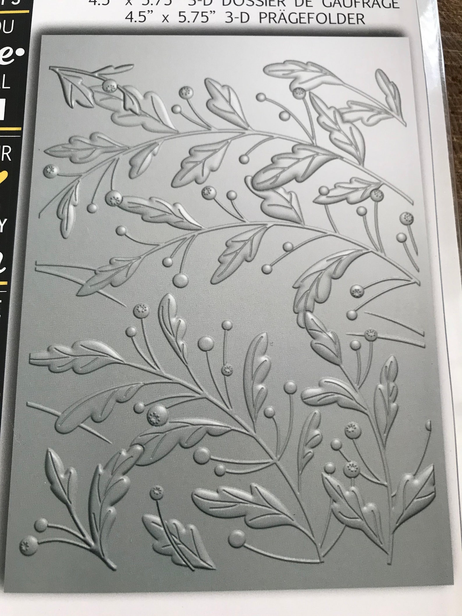 Memory Box 3D Gracious Leaves Embossing Folder - Etsy