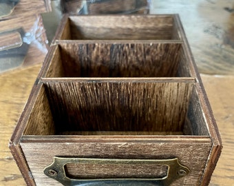 Tim Holtz Idea-ology Vignette Card File, 1 Piece, Vintage Inspired ...