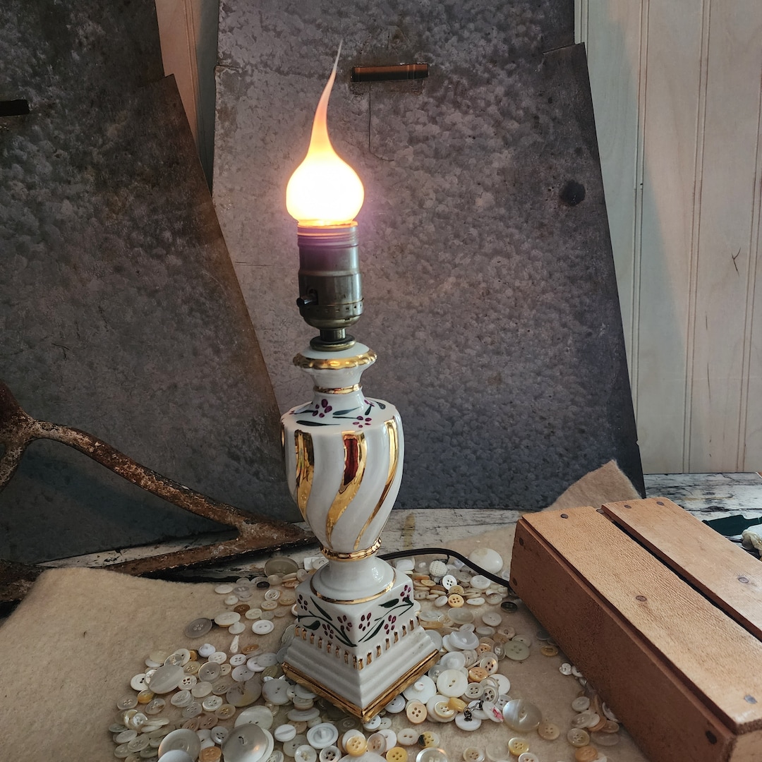 French Lamp / Vintage Lighting / Accent Lamps / Vintage Lamps / Bedroom ...