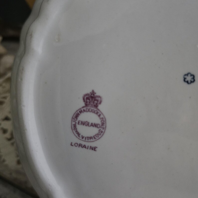 John Maddock Pottery / Lorraine / Violet Color / Maddock ...