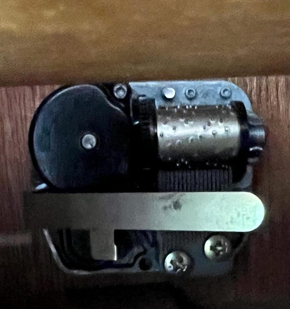 Vintage Sankyo Musical Jewellery Box ~ Wind Up Music … - Gem