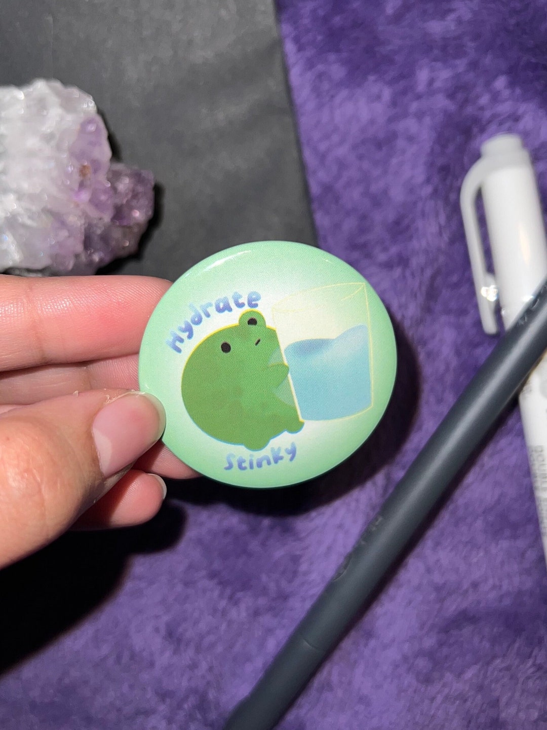 Hydrate Stinky 1.75in Button- Cute Frog Button Badge Pin, Stay Hydrated ...