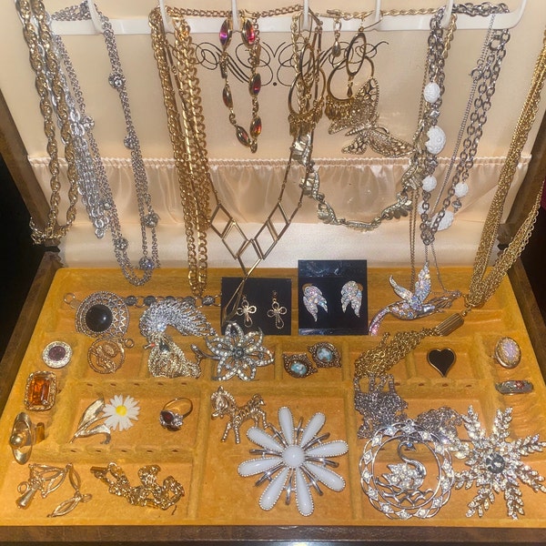 Sarah Coventry Vintage Jewelry - Etsy
