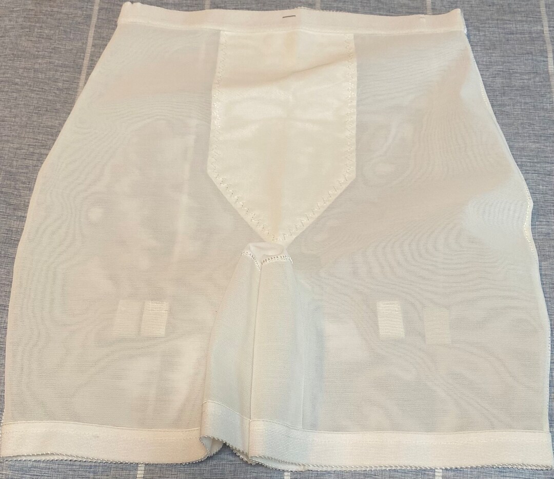 Vintage New TRIMLINE Girdle Garter Clips White 30 Stretch Waist USA ...