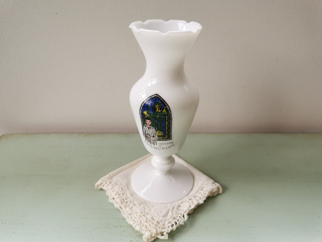Petit vase en opaline blanche souvenir de communion vintage - Etsy 日本