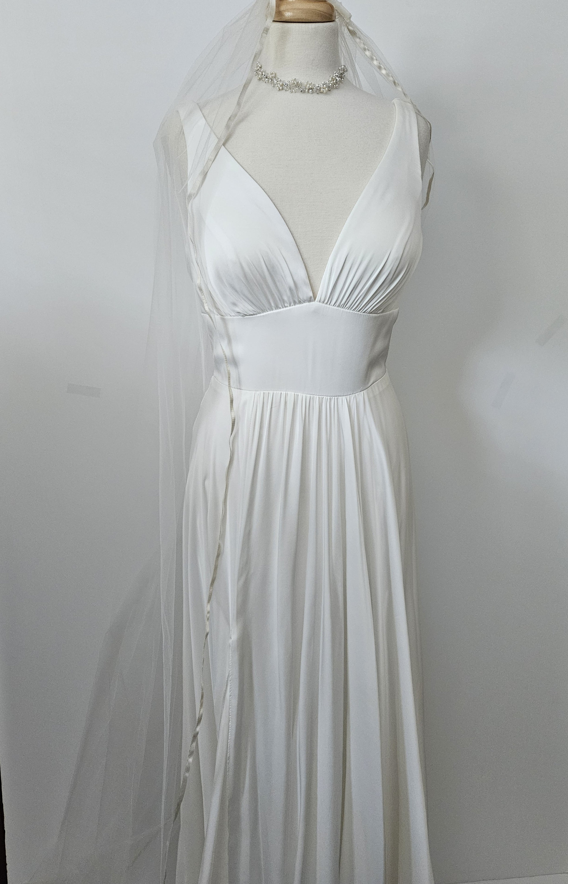 Wedding Gown, Silky Satin Form Fitting, Fully Lined Dress, Size 10 - Etsy