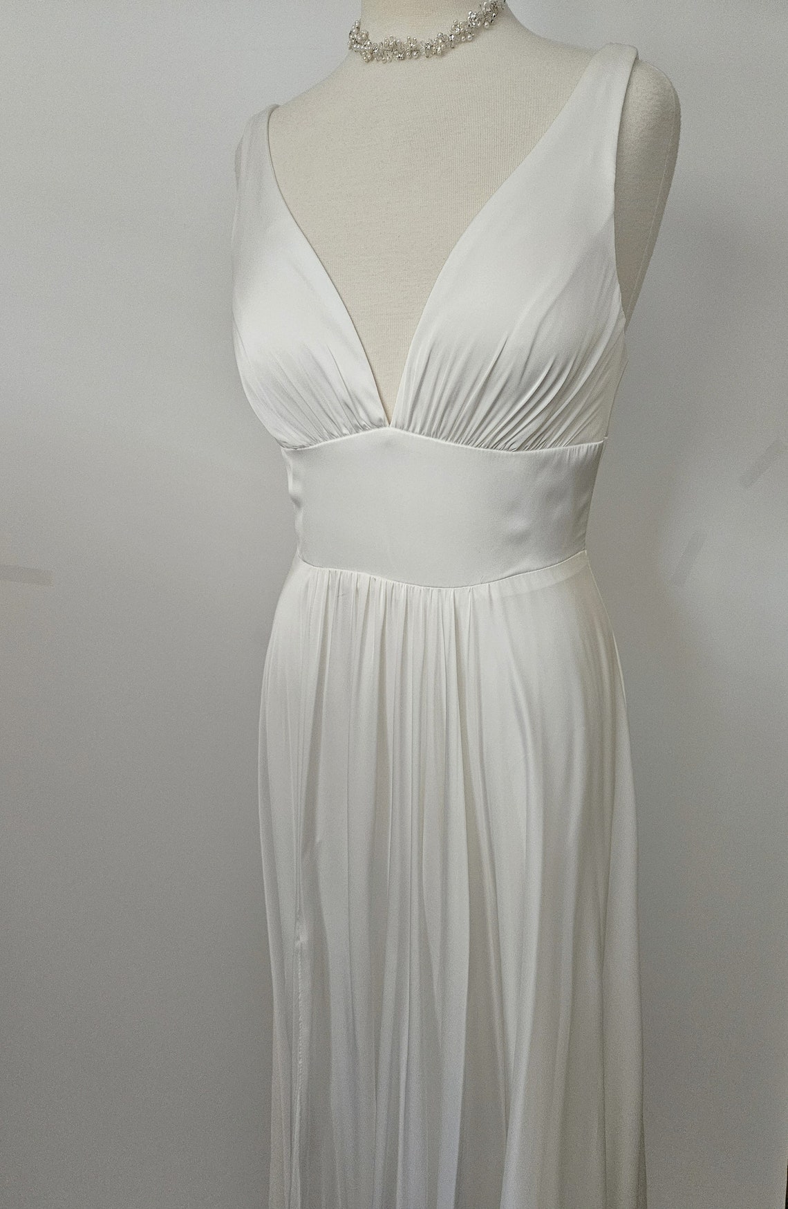 Wedding Gown, Silky Satin Form Fitting, Fully Lined Dress, Size 10 - Etsy