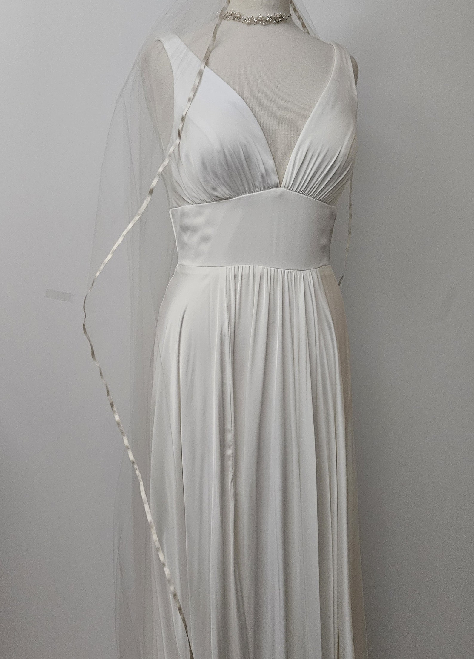 Wedding Gown, Silky Satin Form Fitting, Fully Lined Dress, Size 10 - Etsy