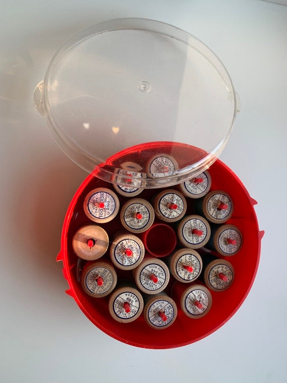 Vintage Plastic Thread Box With 18 Vintage Sylko Fast Dye - Etsy UK