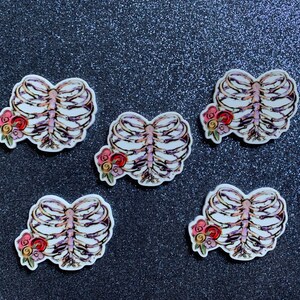 5pc. Wild Flowers and Heart Shaped Ribs, Skeleton, Resin Planar ...
