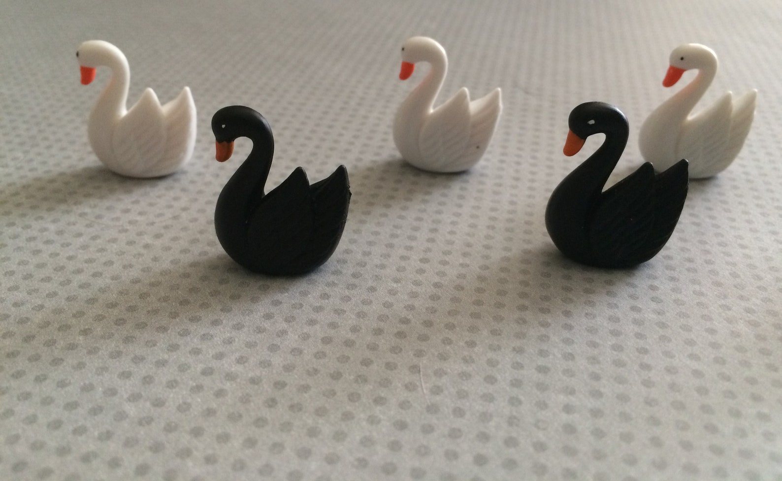 10pc. White and Black Miniature Swans, 3D Resin Cabochon - Etsy