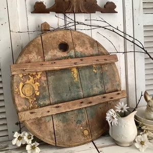 Vintage Wood Barrel Lid 20d Riser Bread Charcuterie Board Display ...