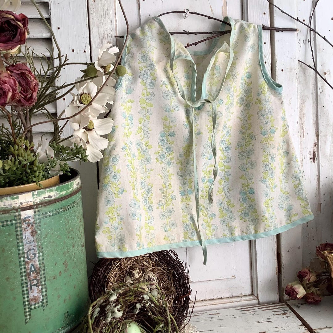 Vintage Childs Apron Smock Penifore Dress Clothing Floral Print Shabby ...