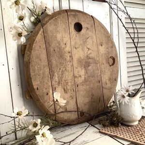 Vintage Wood Barrel Lid 20d Riser Bread Charcuterie Board Display ...