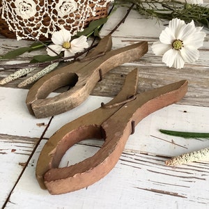 Antique Large Wood Rug Clothesline Clamp Clothespin Country Cottage ...