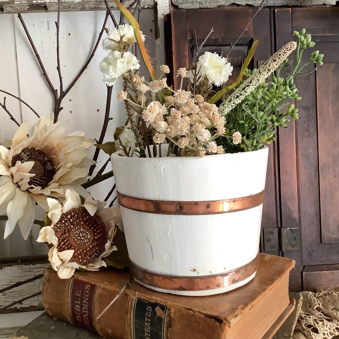 Chippy White Wood Bucket: Copper Banded Rustic Farmhouse Decor (6" Tall ...