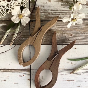 Antique Large Wood Rug Clothesline Clamp Clothespin Country Cottage ...