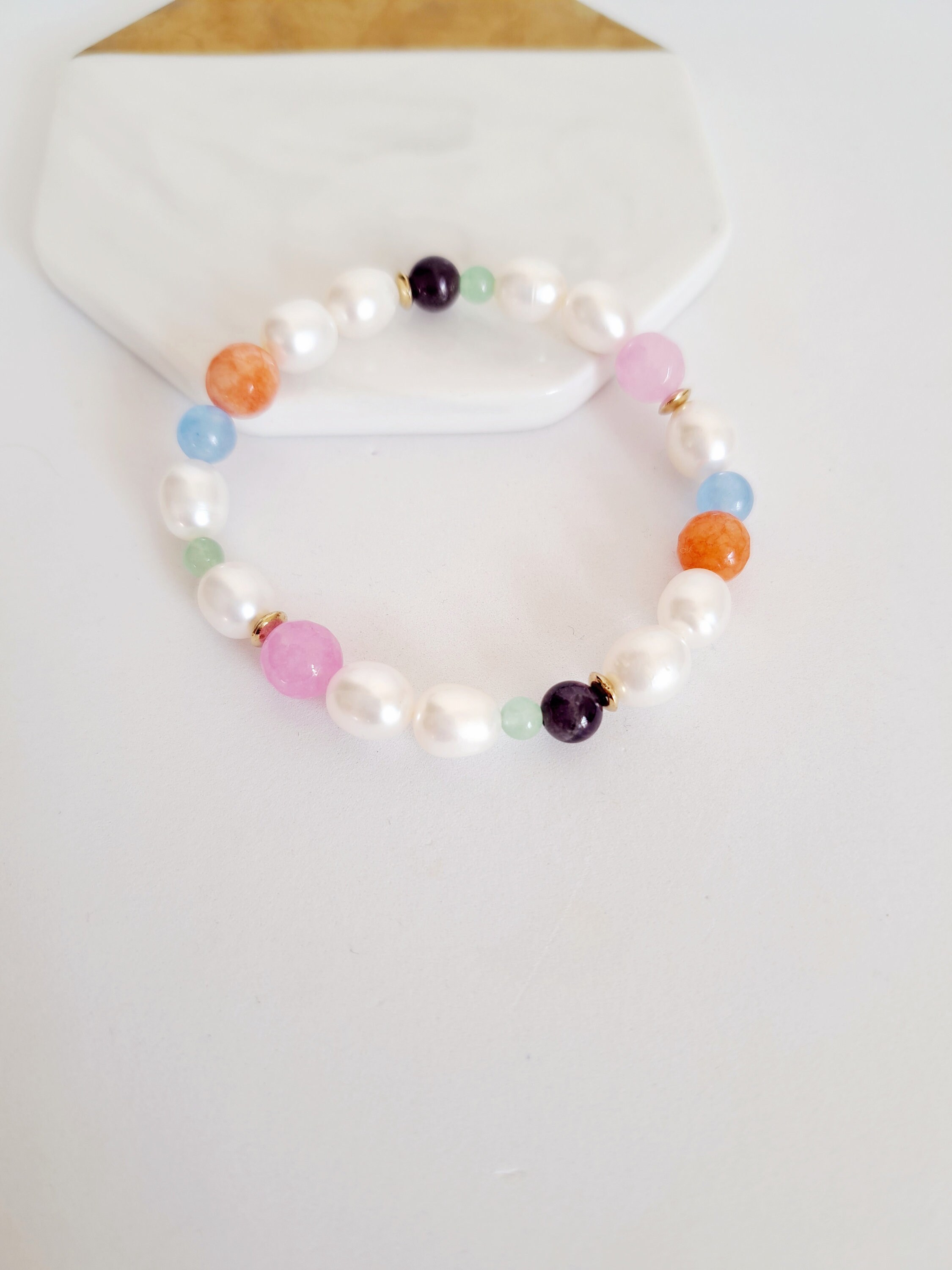 Pulsera con perlas naturales y piedras - Etsy España