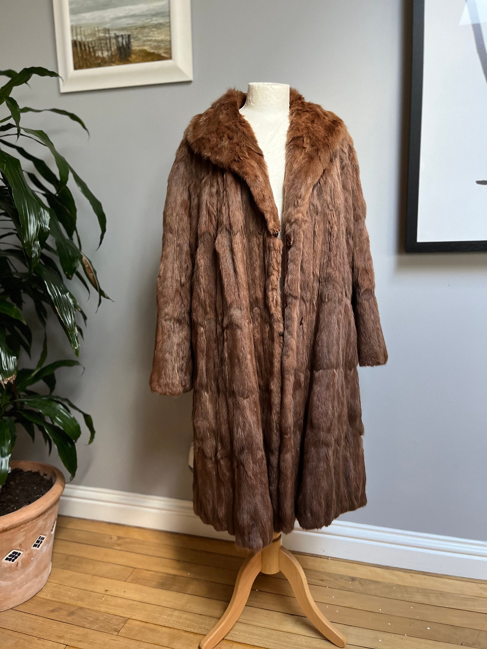 VINTAGE Original 1940s, 1950s Fur Coat. Collectors Item. British True ...