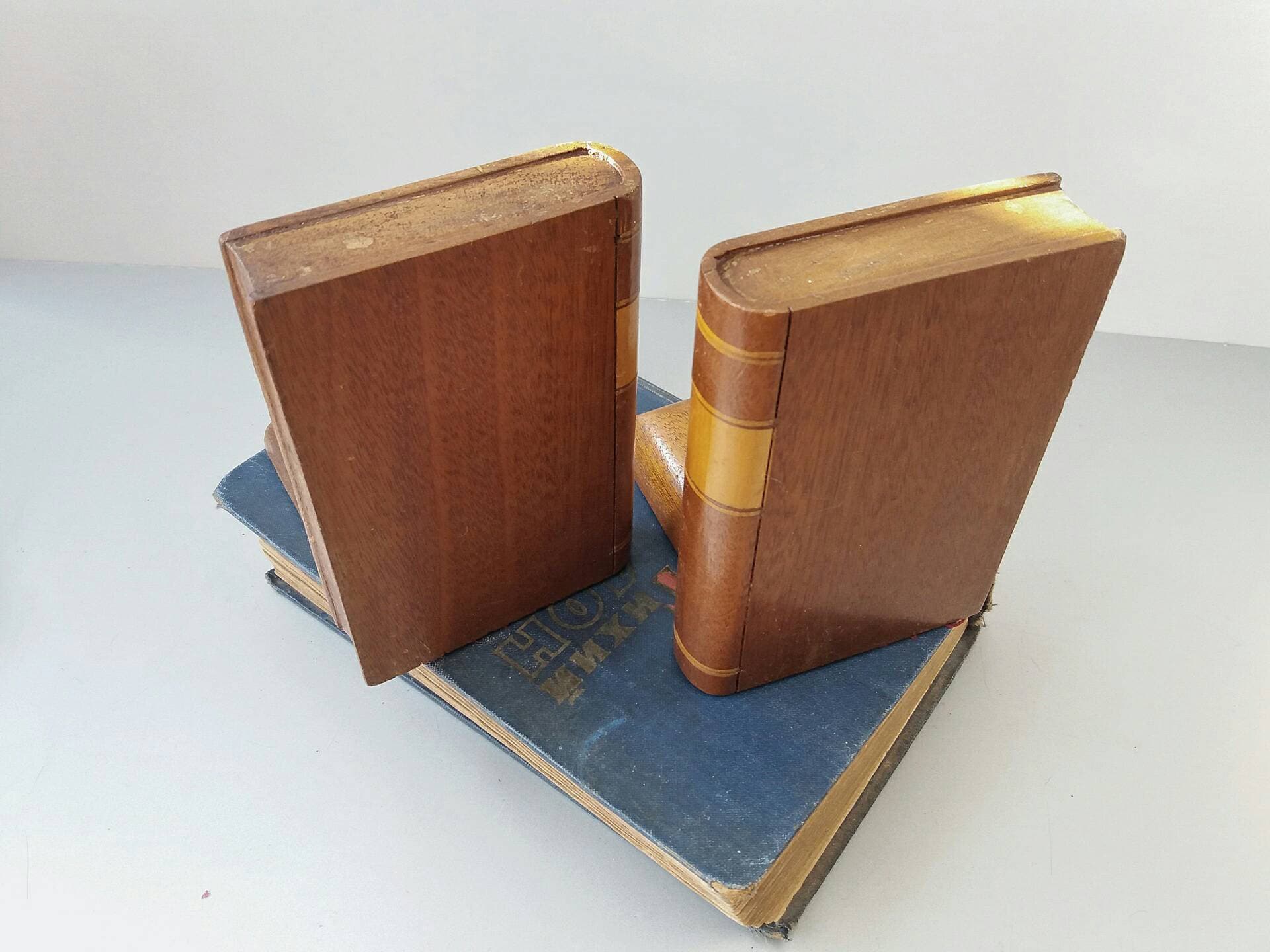 Wooden Bookends Vintage Bookends Woodwork Gift for Book Lover | Etsy