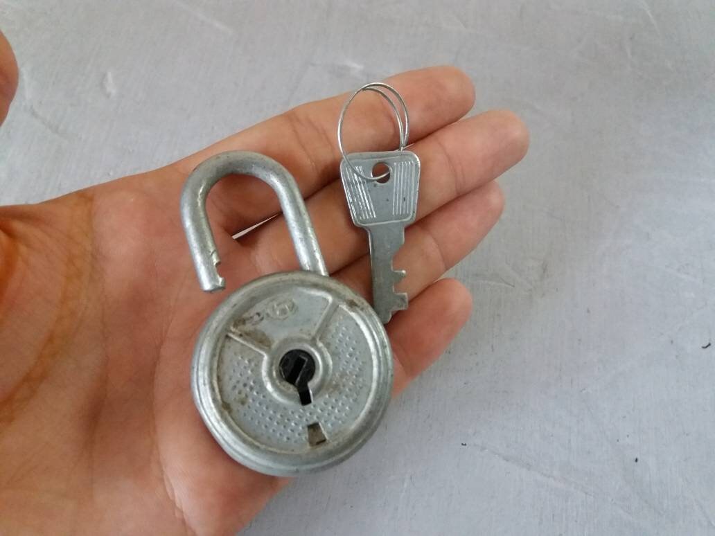 Vintage Small Padlock Working Padlock Industrial Lock Wedding | Etsy