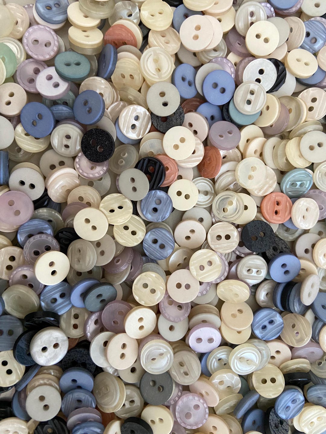 Job Lot 100 Small Buttons - Etsy