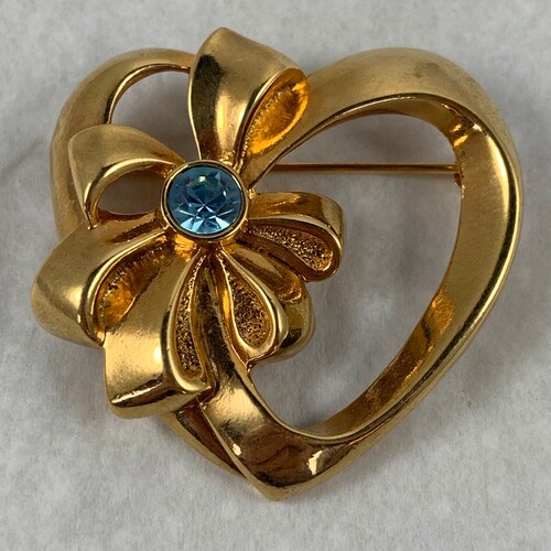 Avon Birthstone Heart Brooch/pin With March Aquamarine Stone - Etsy