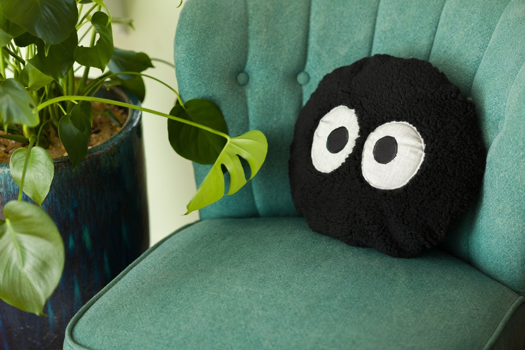 Soot Sprite 14-inch Circular Pillow Cover Faux Fur - Etsy