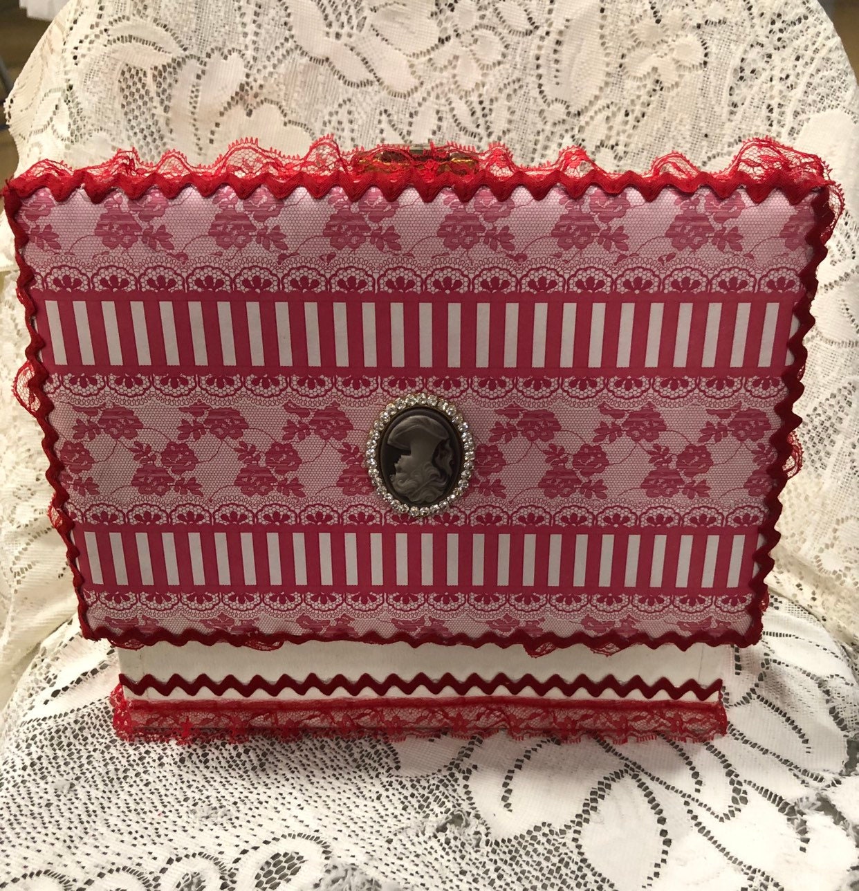 Vintage Upcycled Jewelry Box/buxton Red White Jewlery Box/ | Etsy