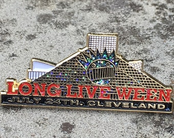Ween pins | Etsy