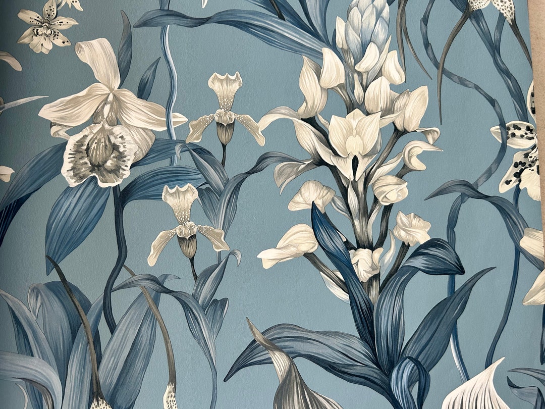 ROLL, Lilly Wallpaper in Antique Blue, Sells as a ROLL - Etsy