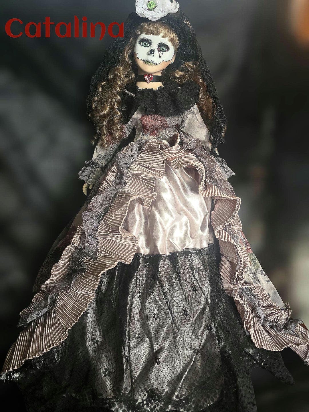 Porcelain Creepy Doll, Day of the Dead. Beautiful yet Scary and Creepy ...