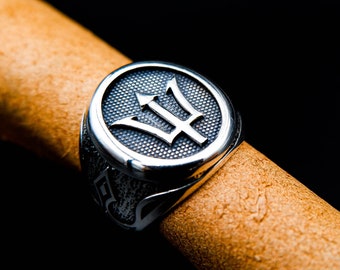 Trident Signet Ring | Etsy