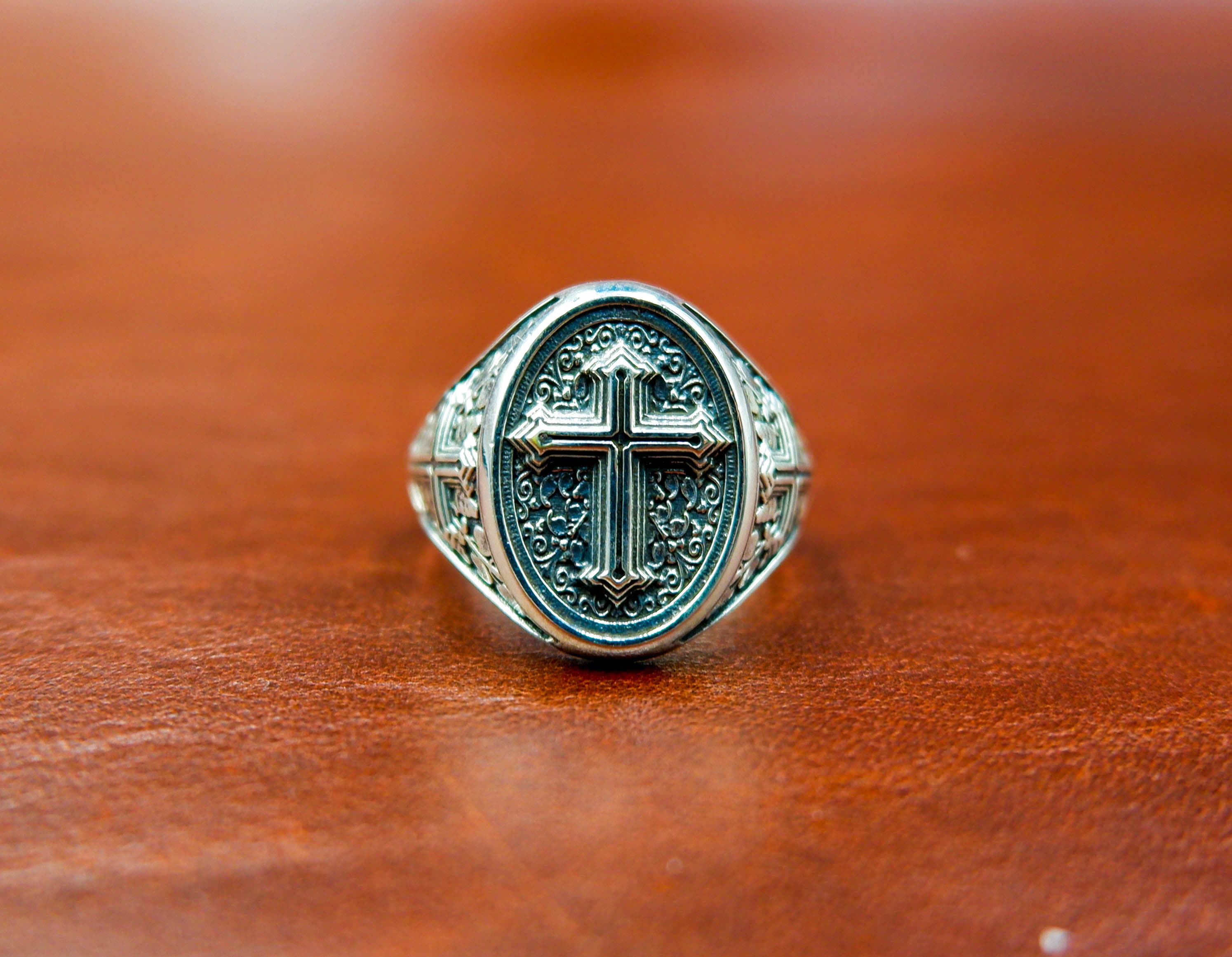 925 Sterling Silver Signet Cross Ring, Christian Jewelry Gift - Etsy