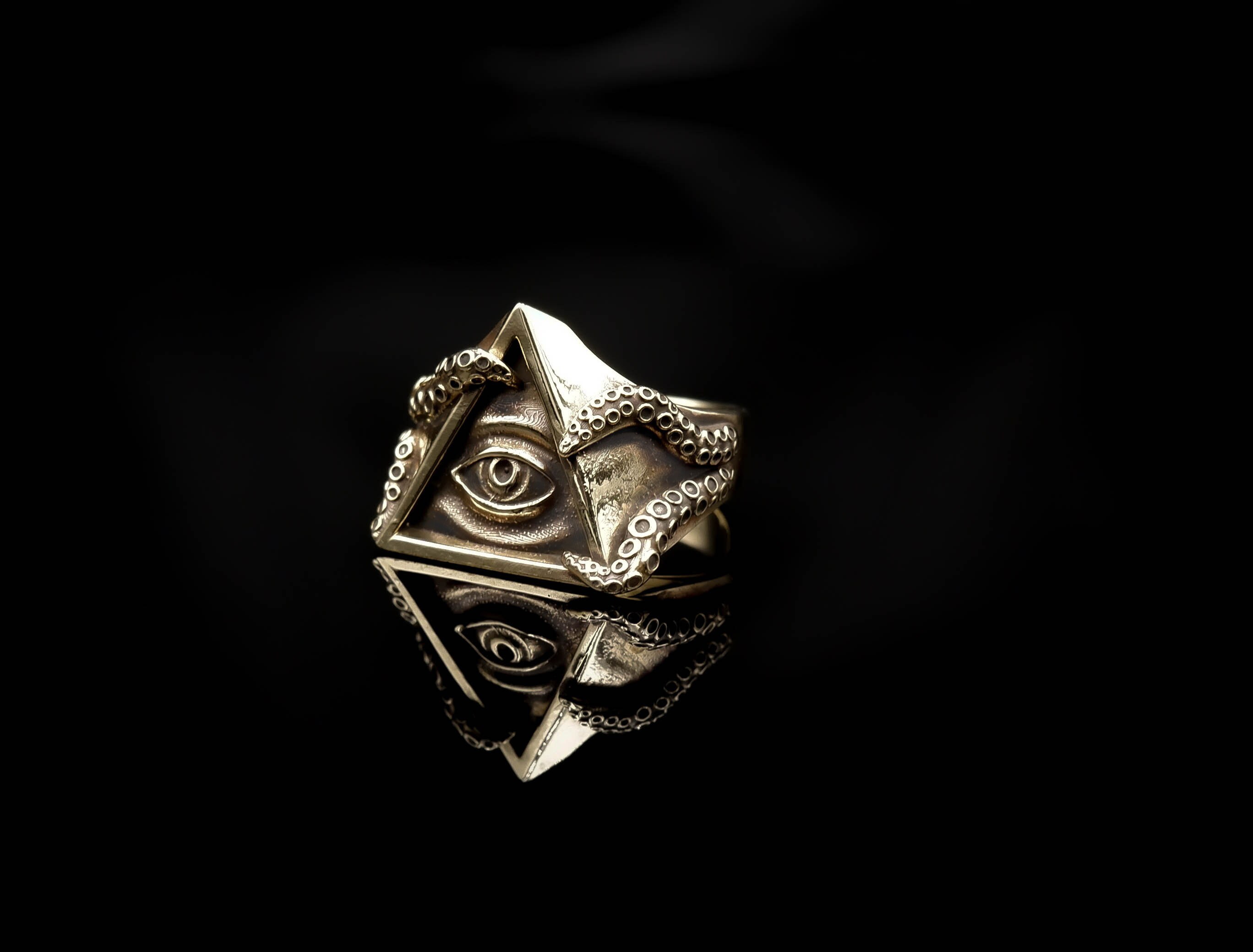 Illuminati Eye Triangle Ring Octopus Ring Eye of Horus Ring - Etsy