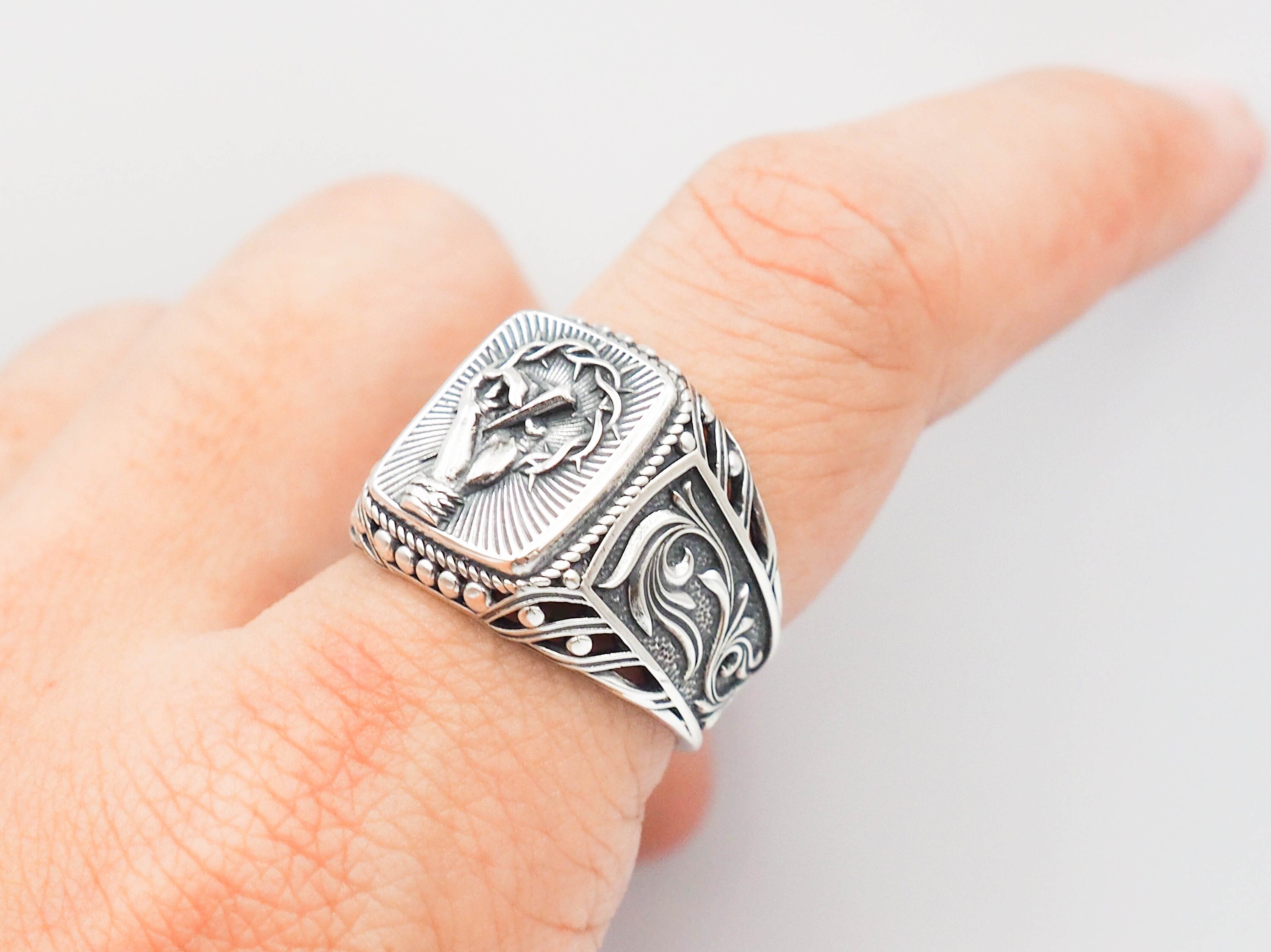 Hand of Jesus Ring Jesus Hand Men's Rings Christian - Etsy