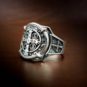 St Benedict Exorcism Cross Demon Protection Rings, St Benedict Ring ...