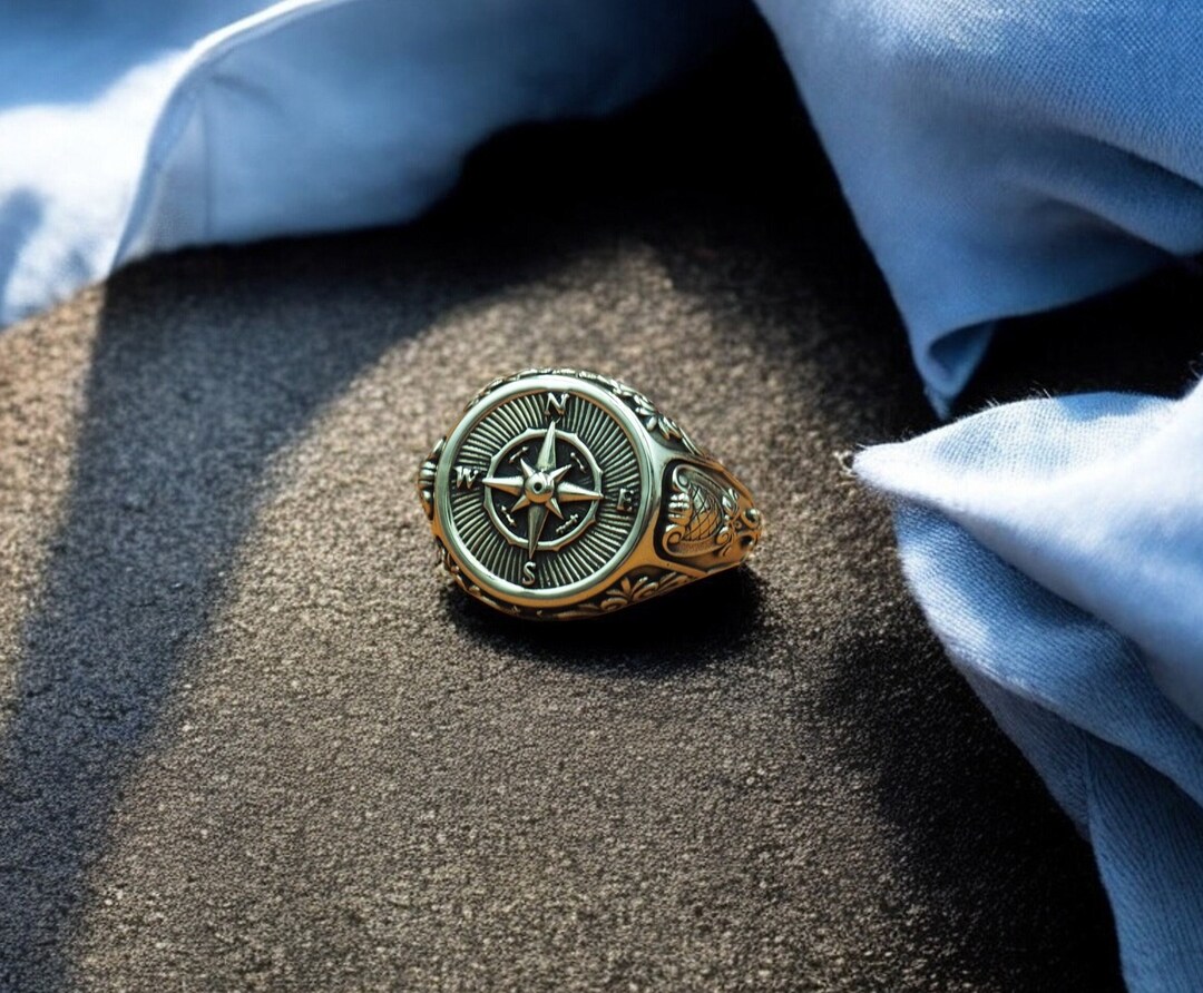 Brass Compass Signet Ring, Traveler Jewelry - Etsy