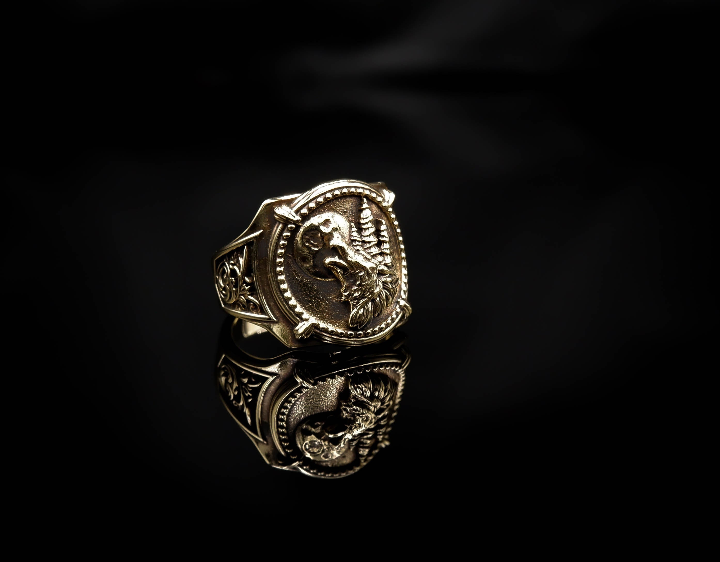 Howling Wolf Ring Wolf Ring Wolf on Full Moon Ring Animal - Etsy