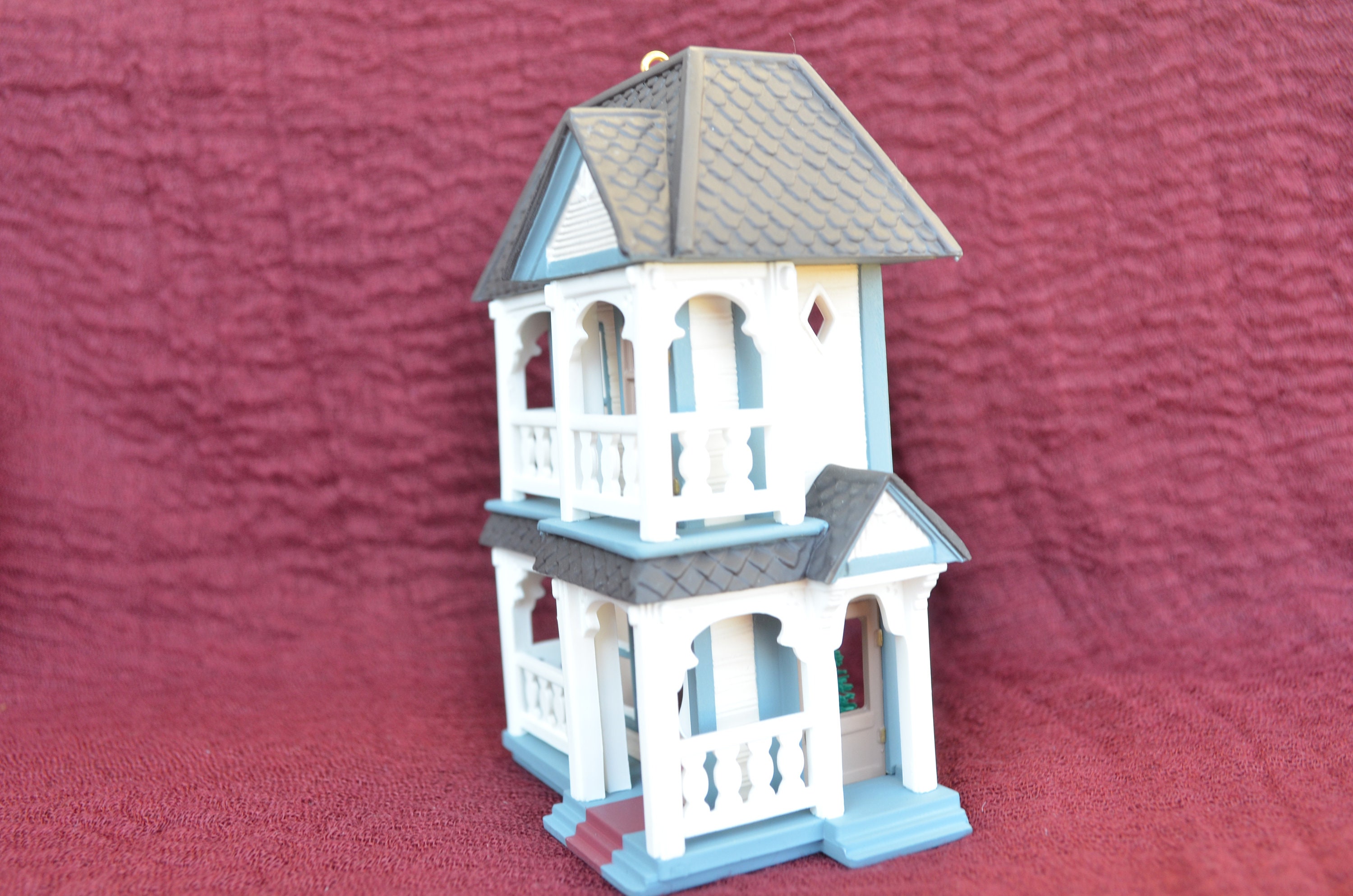 Hallmark Nostalgic House and Shops Collector's Series Holiday Christmas ...