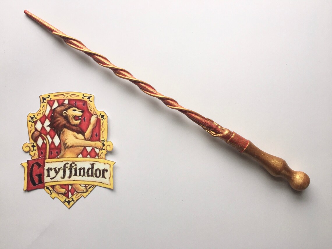 Handmade Hogwarts House Gryffindor Inspired Harry Potter Wand | Etsy