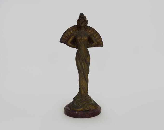 Spelter Sculpture "woman Carrying a Fan" by Désiré Grisard. Circa 1900 ...
