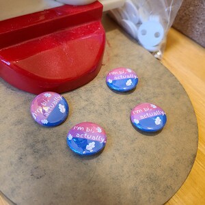 I'm Bi, Actually Pinback Button 1 Inch Heartstopper Inspired Pin - Etsy