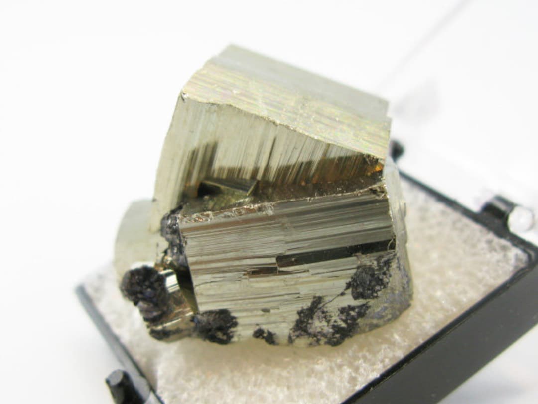 Pyrite - Peru. Beautiful Metallic Gold Color Cube Crystal. Thumbnail ...