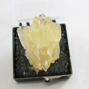 Calcite Michigan . Beautiful Natural Yellow Crystal Cluster. Thumbnail ...