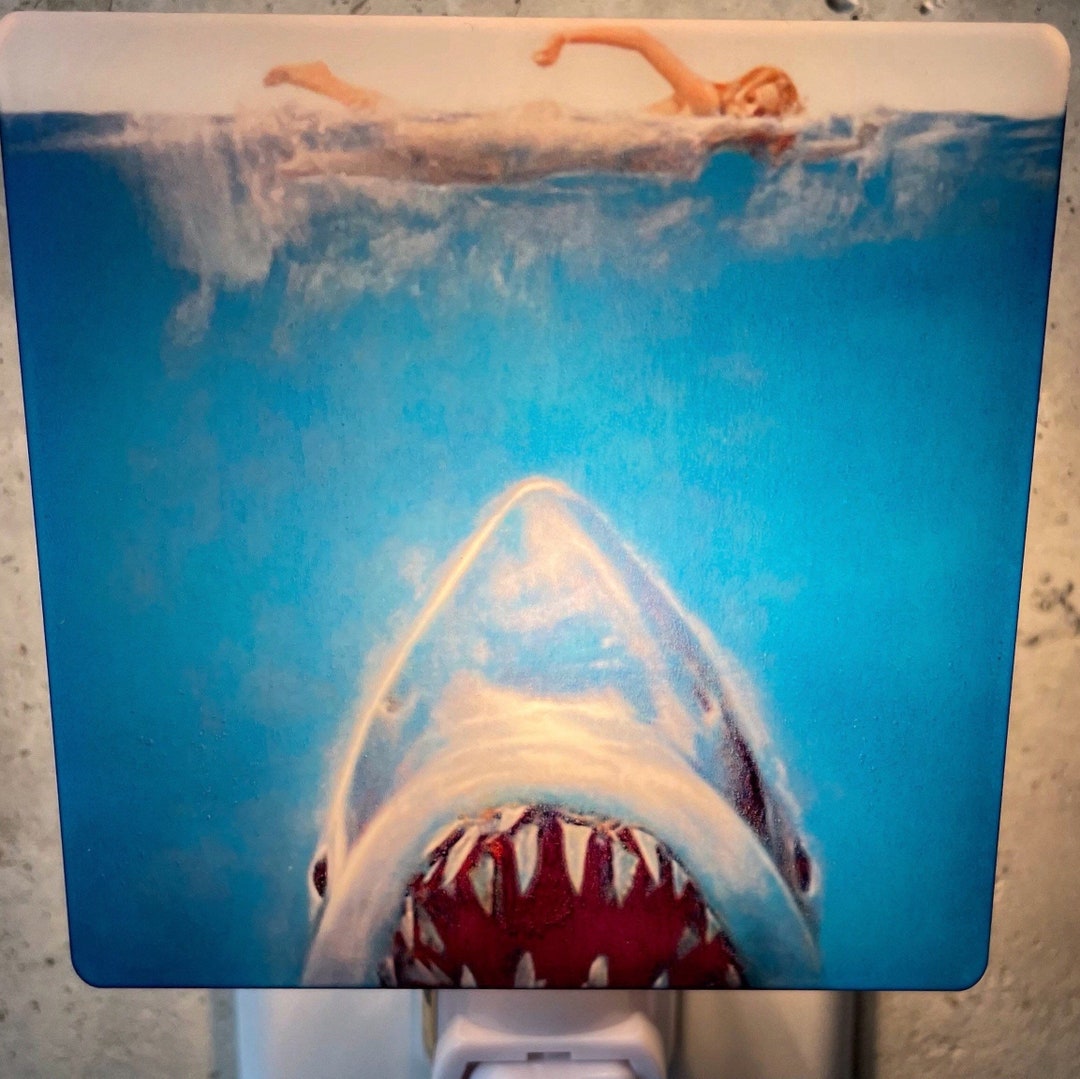 Jaws Night Light: Retro Horror Movie Decor - Etsy