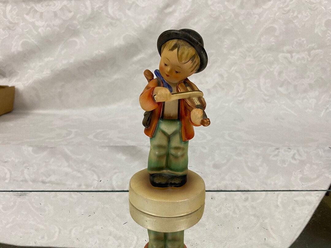 Vintage M I Hummel Figurine fiddler Boy With a Fiddle Full Bee ...