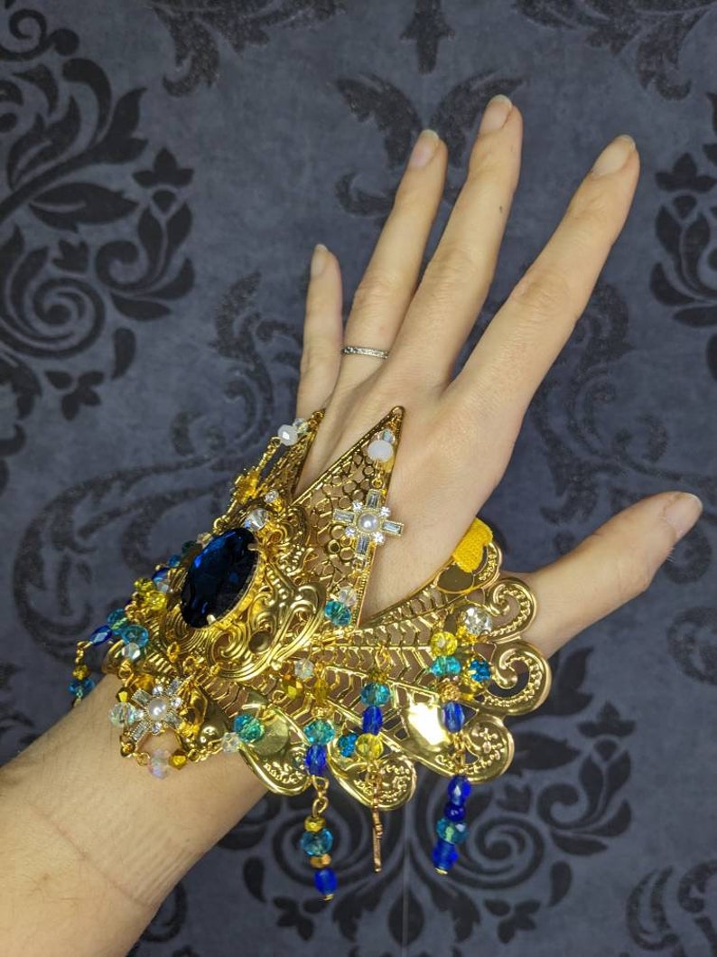 One Hand (hand Armor Jewel) and 5 Articulated Full Finger Armor Rings ...