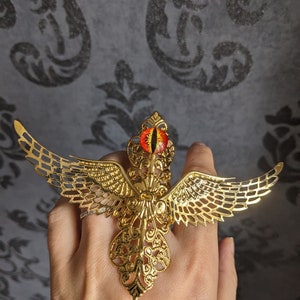 Biblically Accurate Angel: Winged Eye Finger Armor Ring Gold, Angel ...