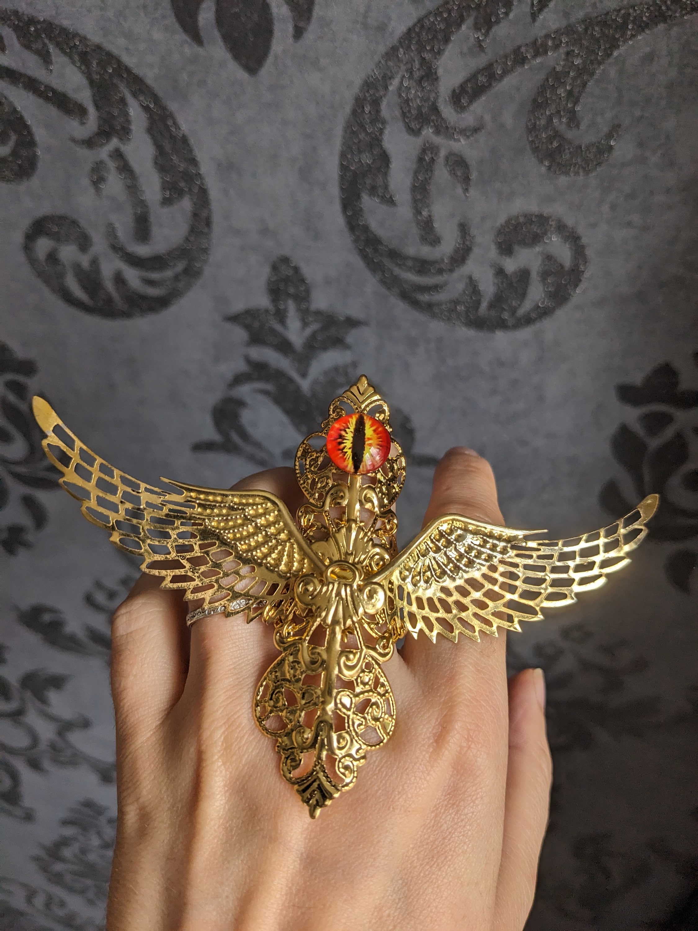 Biblically Accurate Angel: Winged Eye Finger Armor Ring Gold, Angel ...